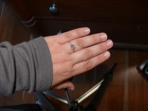 1 carat on size 8 finger store